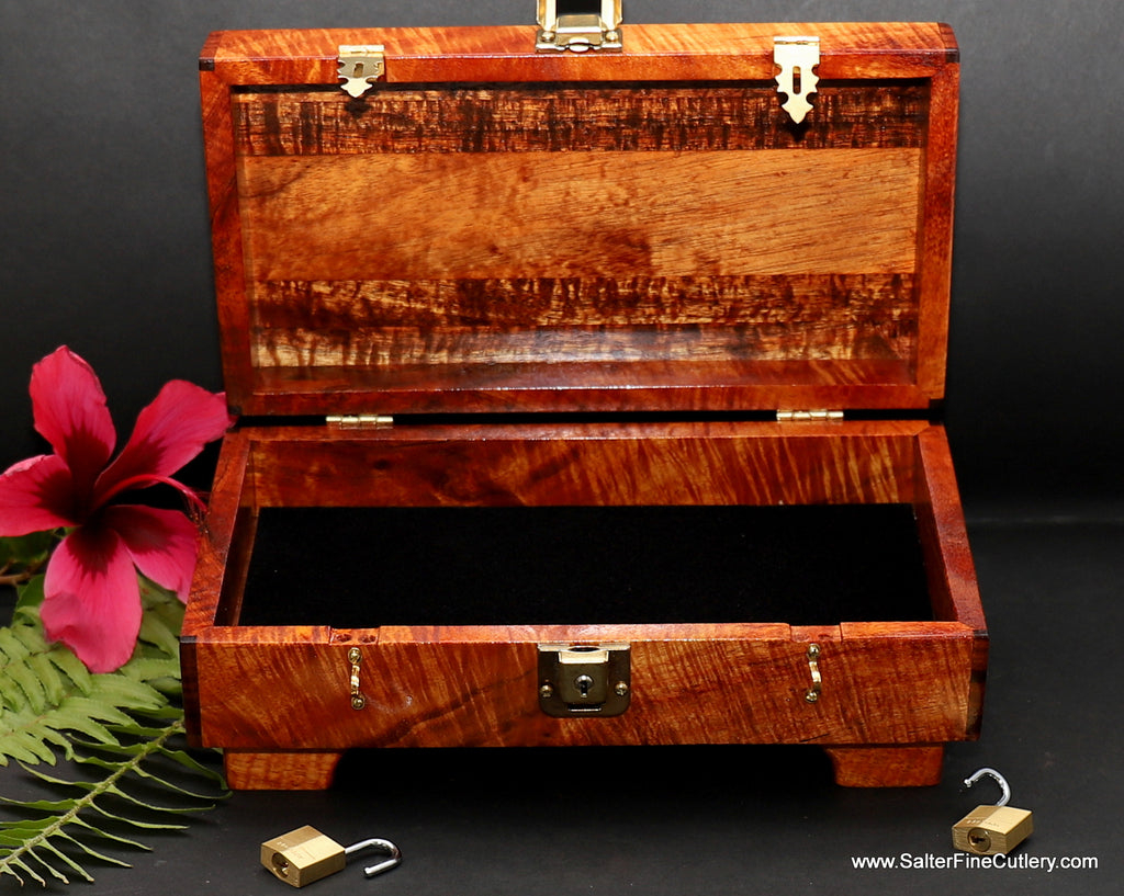 Custom Keepsake box with stand | Salter Fine Cutlery